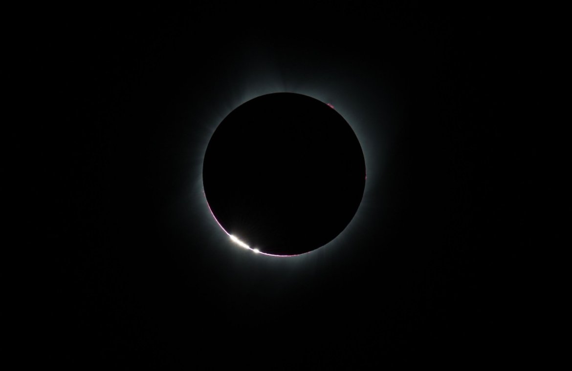 What to expect during April’s total solar eclipse - Legendary Mix 1080 ...